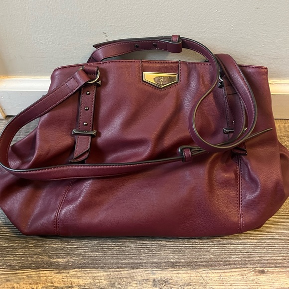 Simply Vera Vera Wang | Bags | Vera Wang Purse Minimal Use | Poshmark